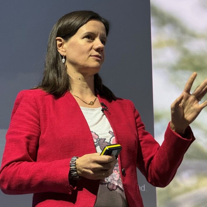 Adoreboard Employee & Customer Experience Analytics Insights Platform